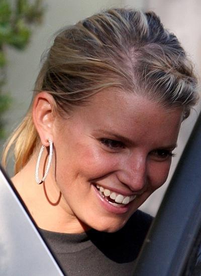 Asa arata Jessica Simpson fara machiaj | Antena 1