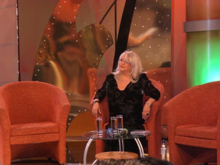 Mirabela Dauer prefera dragostea fara atingeri | Antena 1