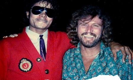 VIDEO! Solistul Bee Gees, in duet cu Michael Jackson | Antena 1