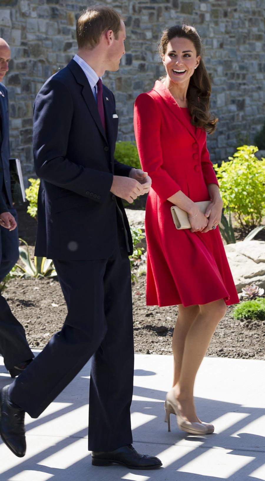 VIDEO! Printul William si Kate au mers intr-un cartier rau famat din ...