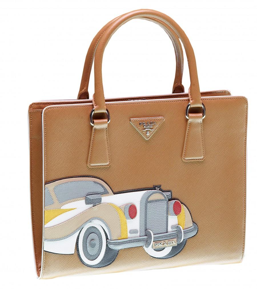 FOTO! Pantofi Prada, inspirati din masinile de epoca americane | Antena 1