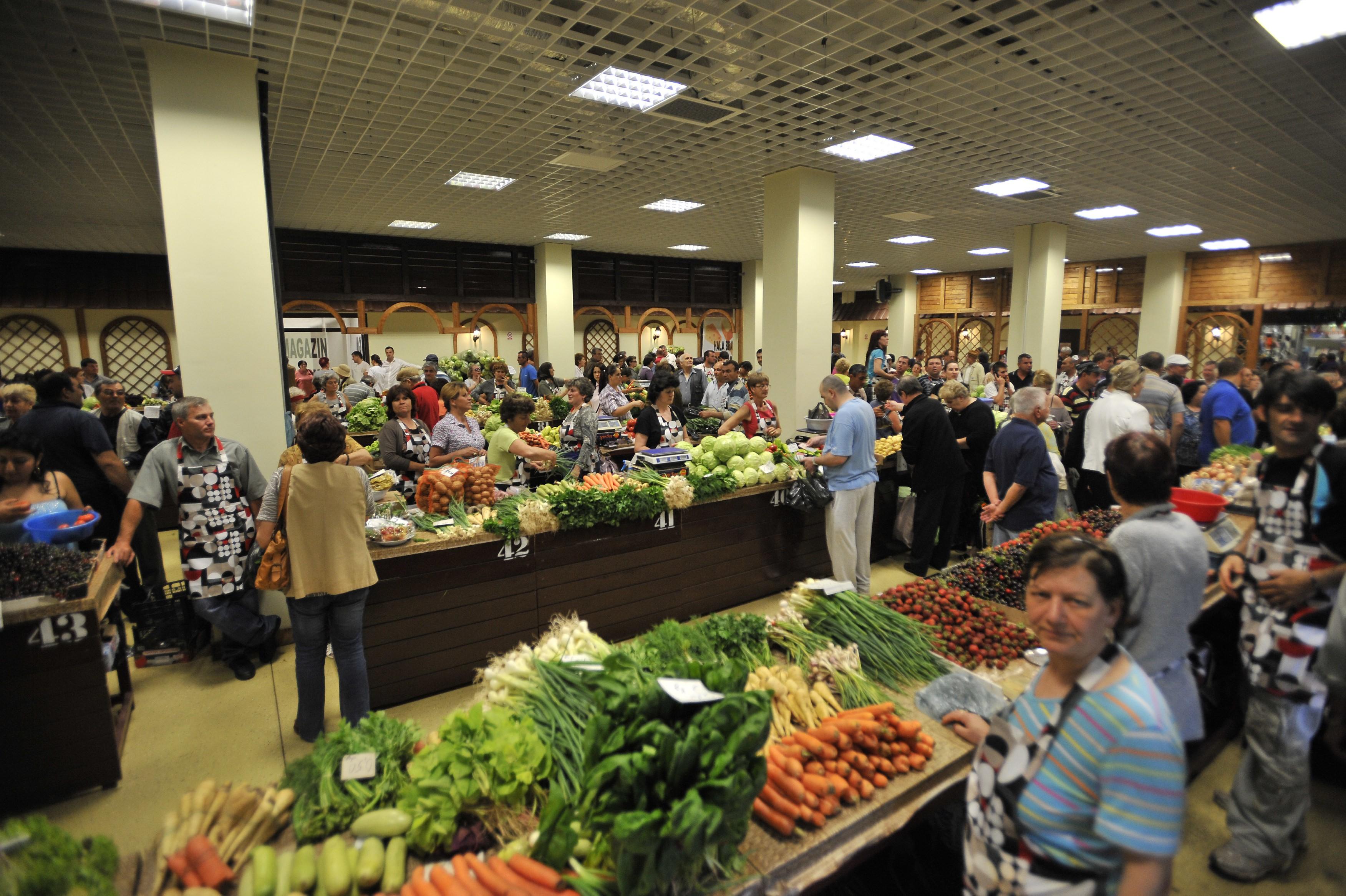 La tarabele din piete vor fi vandute numai fructe si legume romanesti ...