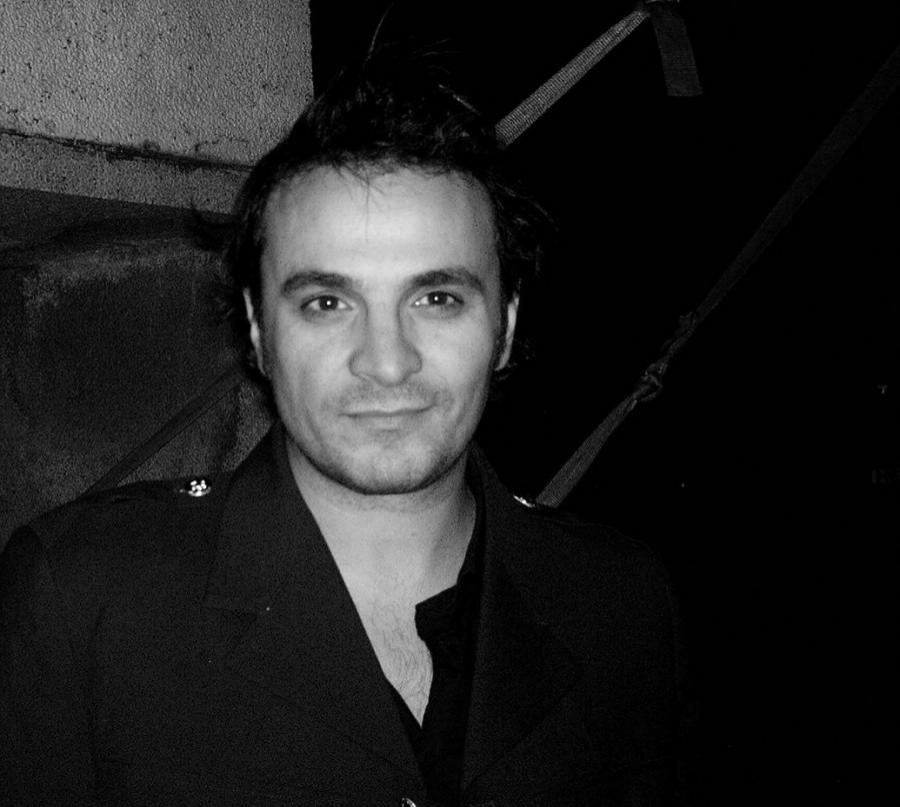 Cristi Enache, de la Directia 5, isi serbeaza ziua de nastere alaturi ...