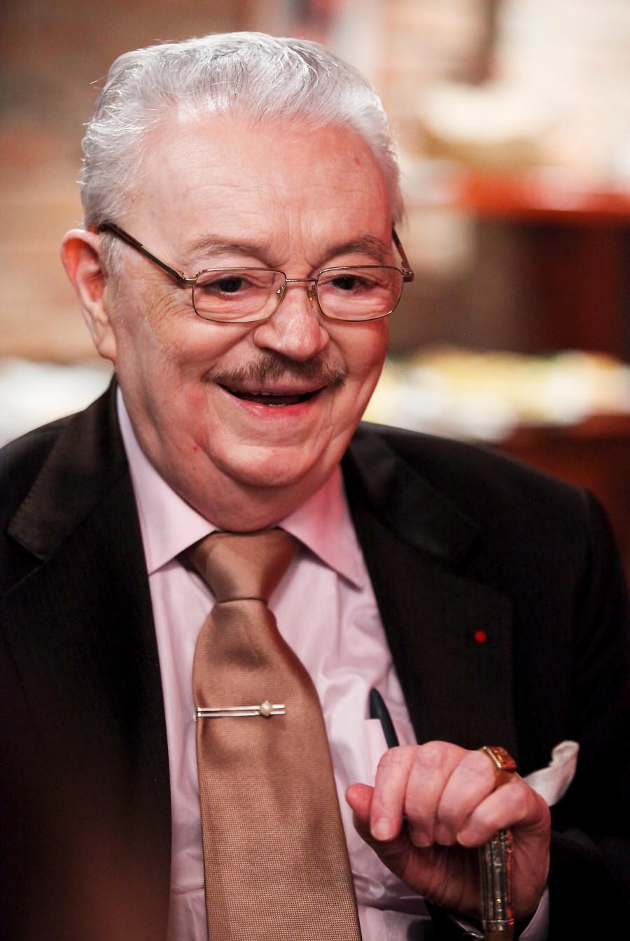 VIDEO! Ion Lucian a murit de gripa porcina | Antena 1