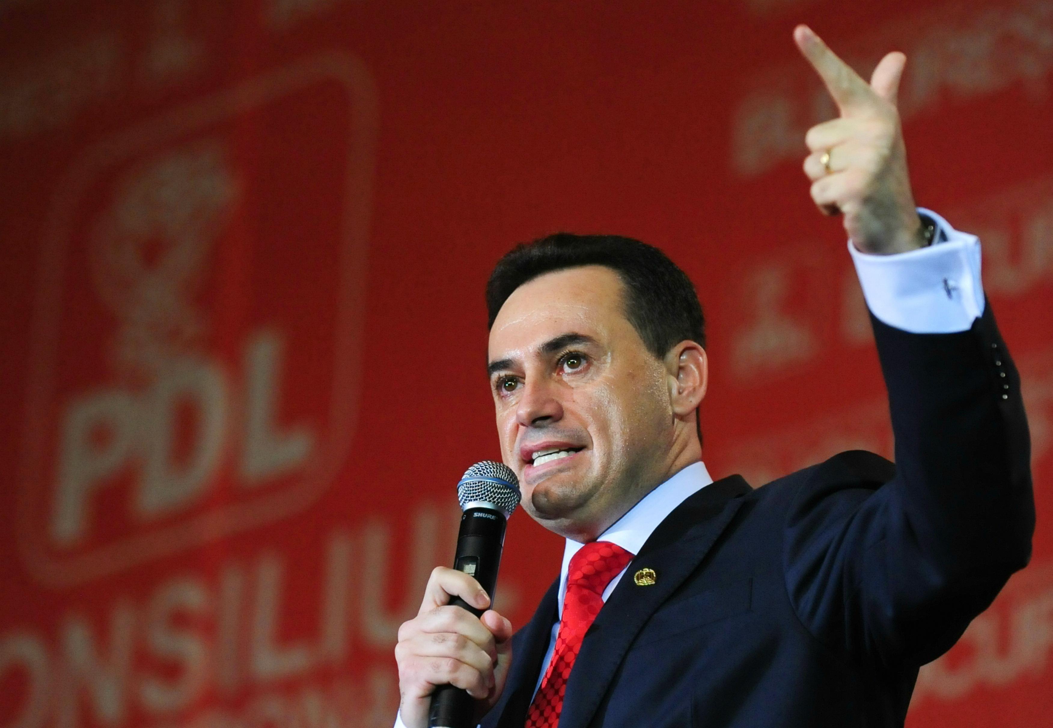 Gheorghe Falca vrea sa construiasca o fantana de cinci milioane de euro ...