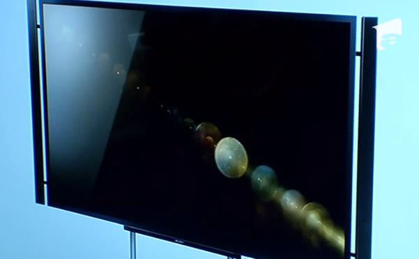 Primul televizor Ultra HD din Romania are 90 de kilograme! | Antena 1