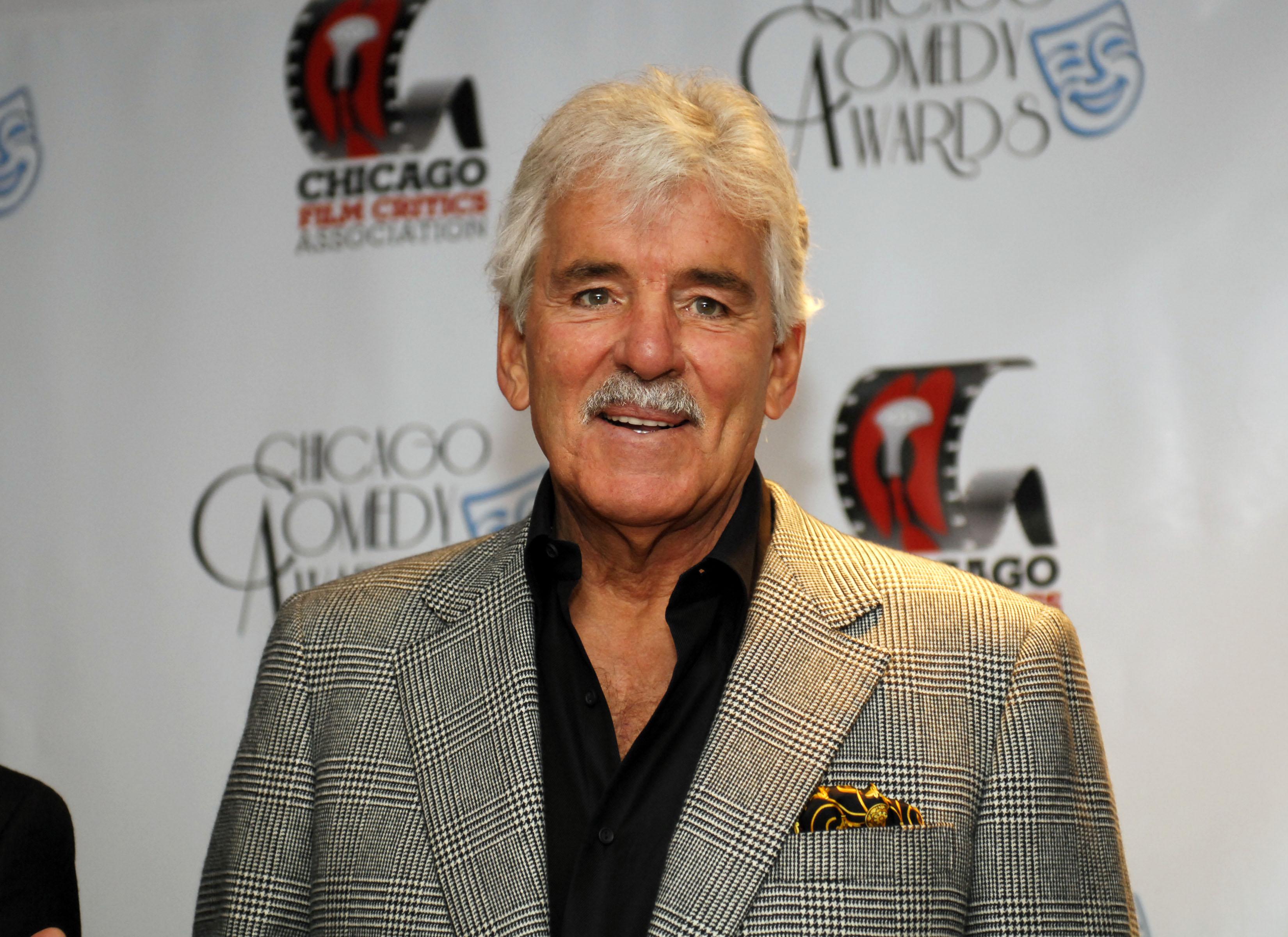 A murit Dennis Farina, vedeta din "Lege si ordine" | Antena 1