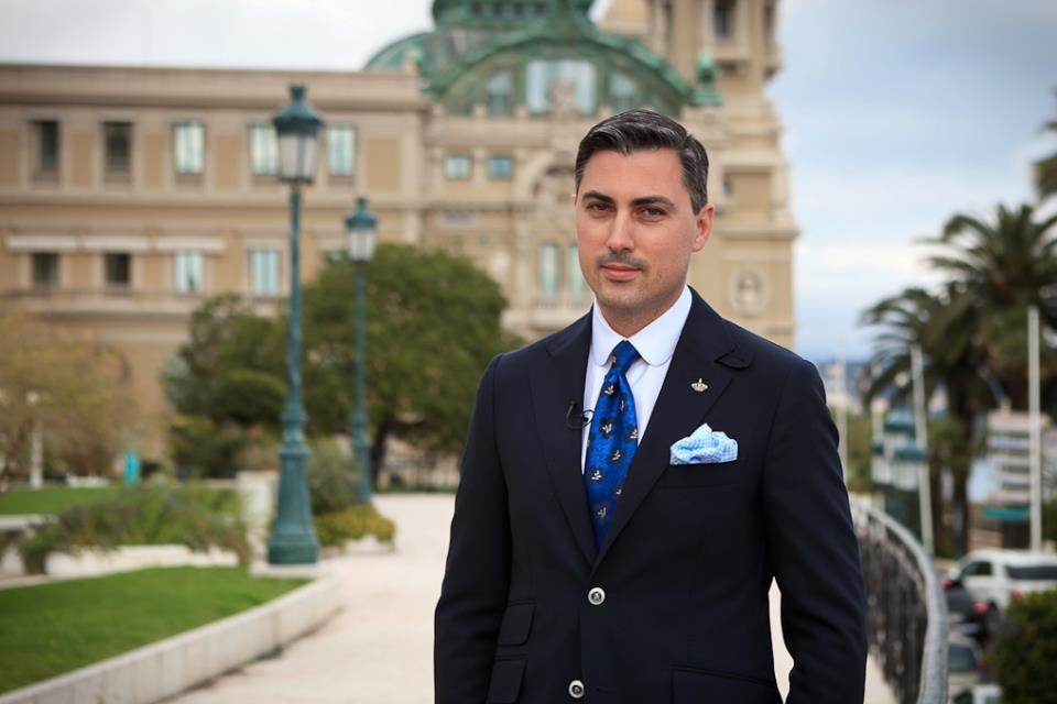 Alexandru Ciucu şi-a sărbătorit ziua de naştere în familie! | Antena 1