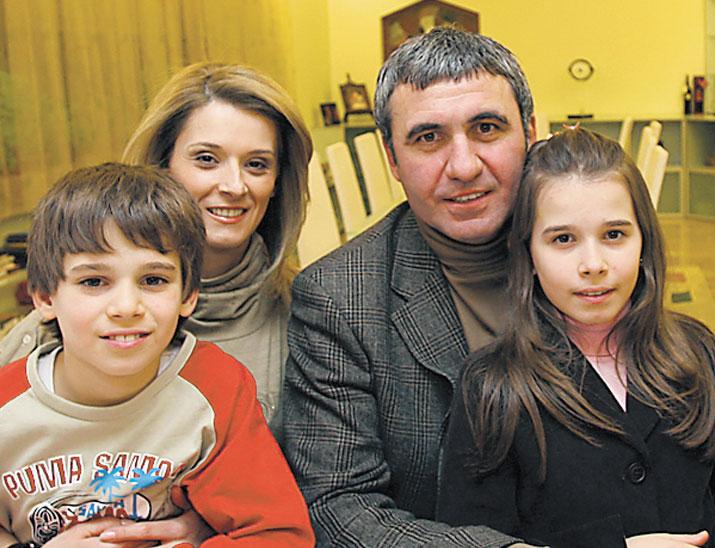 Gheorghe Hagi are de ce să fie mândru! Cum arată ACUM cei doi copii ai ...