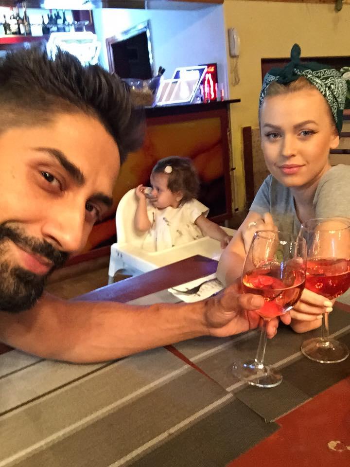 Fiica lui Connect-r, pe urmele părinților artiști! Ipostaza cu care ...