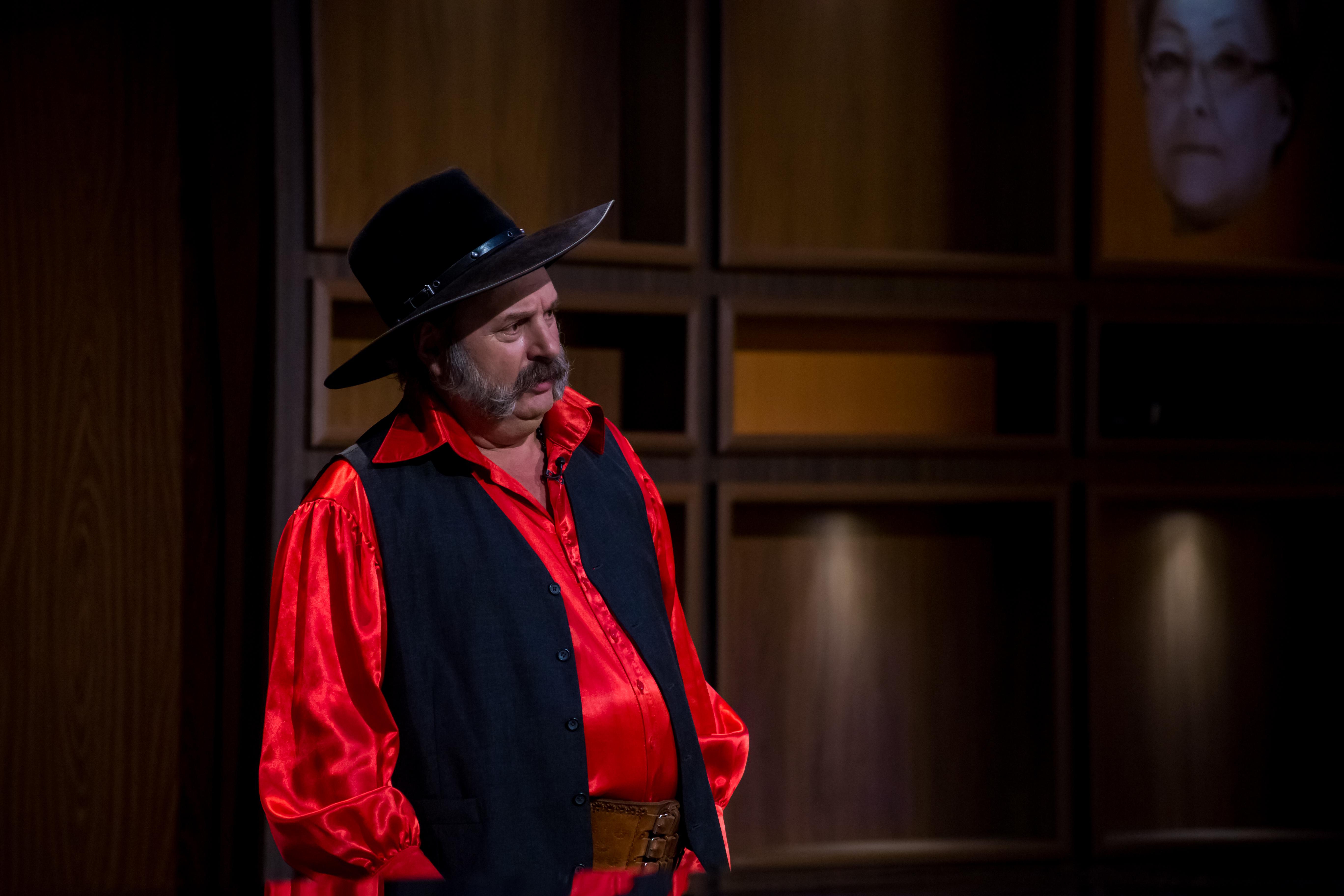 Mircea Crăciun este un argintar cu talent de bucătar! „Sunt țigan și ...