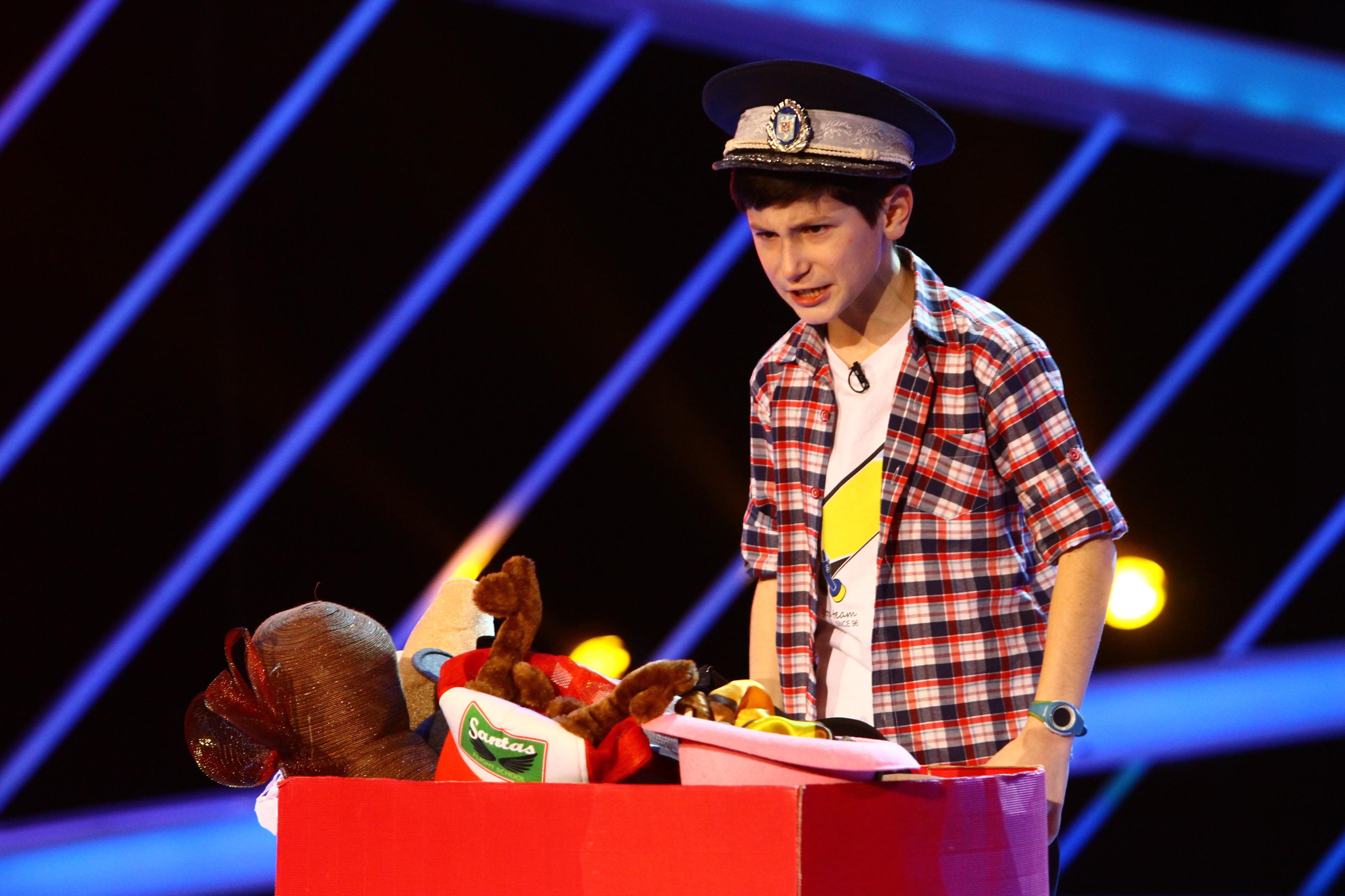 Povestea pălăriilor ne-a cucerit! „Lupul singuratic” Alex Beznea, în ...