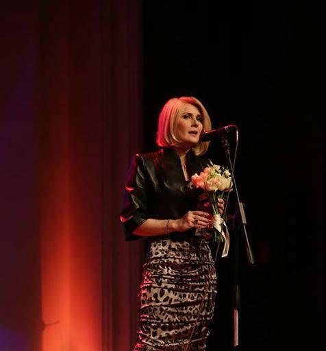 Alessandra Stoicescu, femeia anului 2016! Jurnalista, emoționată: „Vă ...