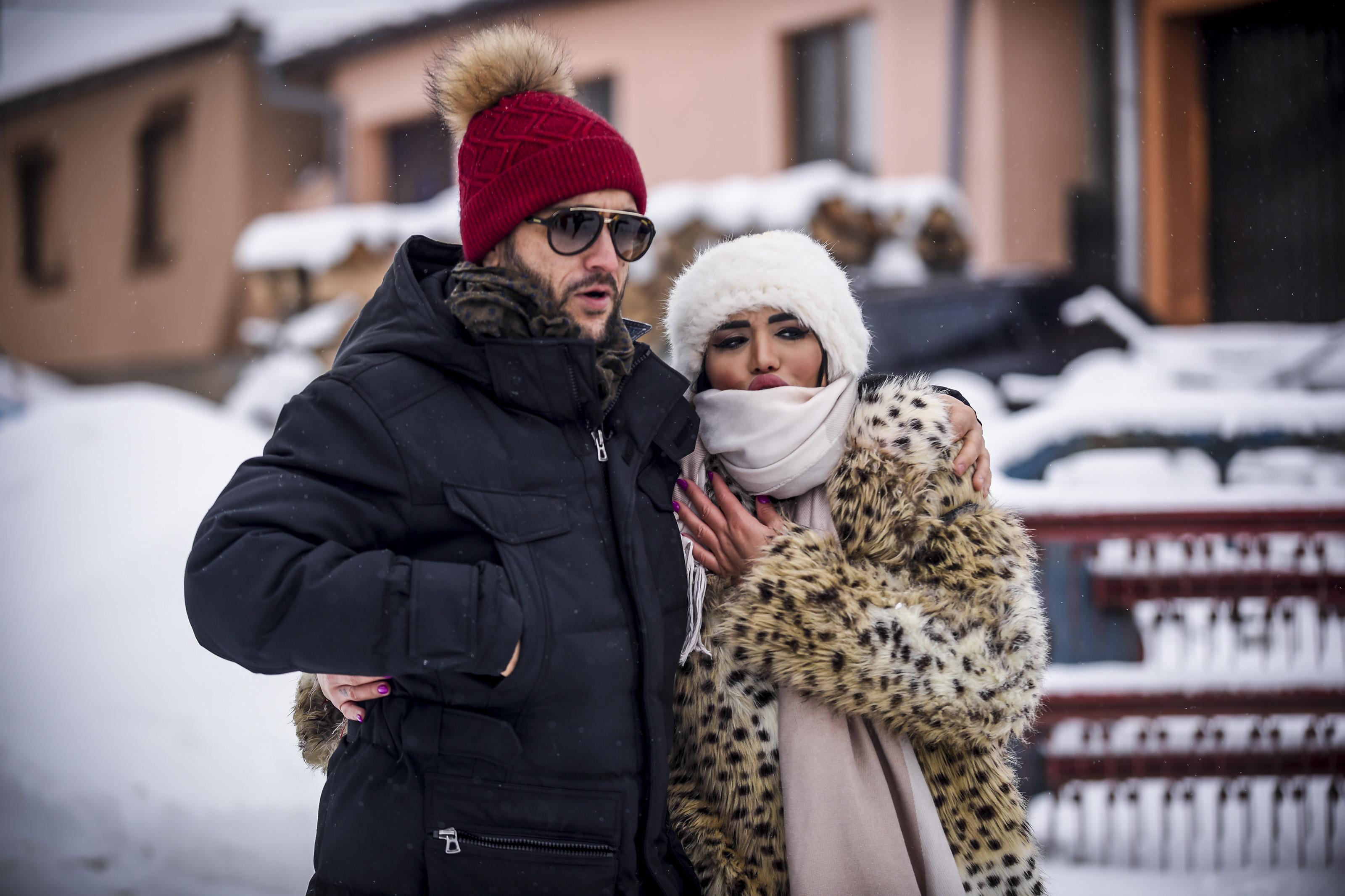 Sunt staruri pe scenă, dar la sat, lucrurile au stat complet diferit ...