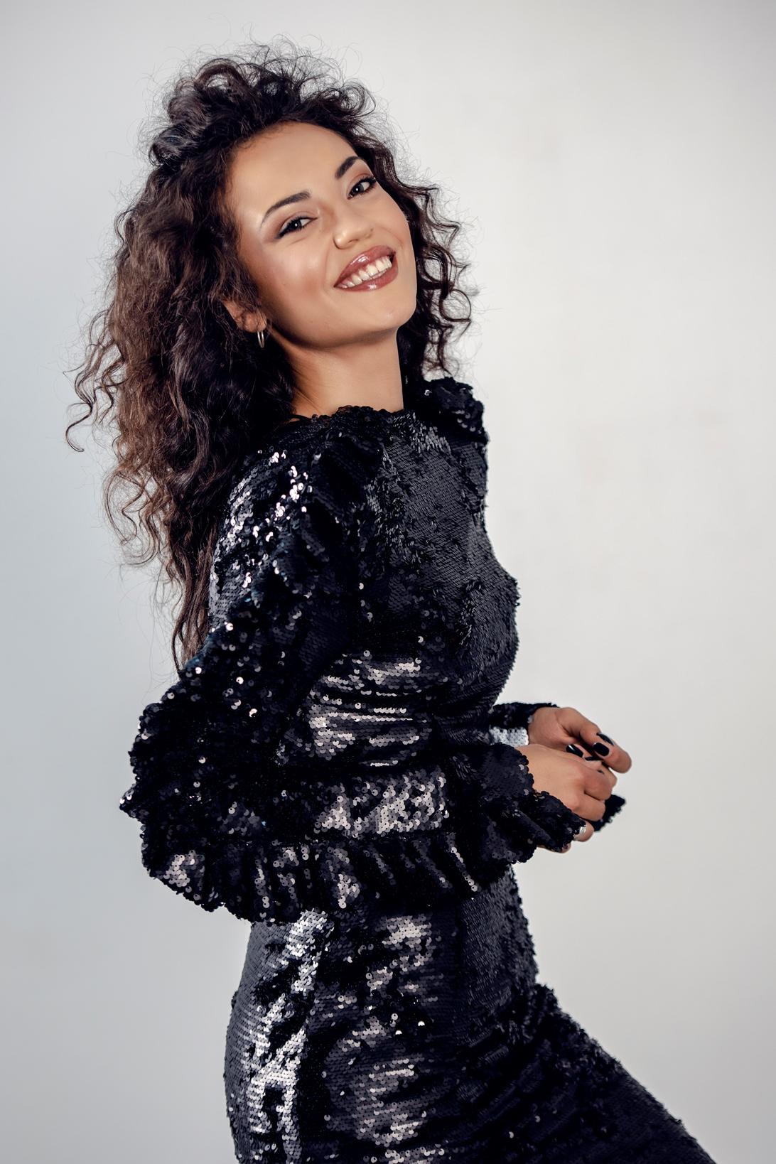 Barbara Isasi, de la Mandinga, speră să nu cânte muzică populară, la ...