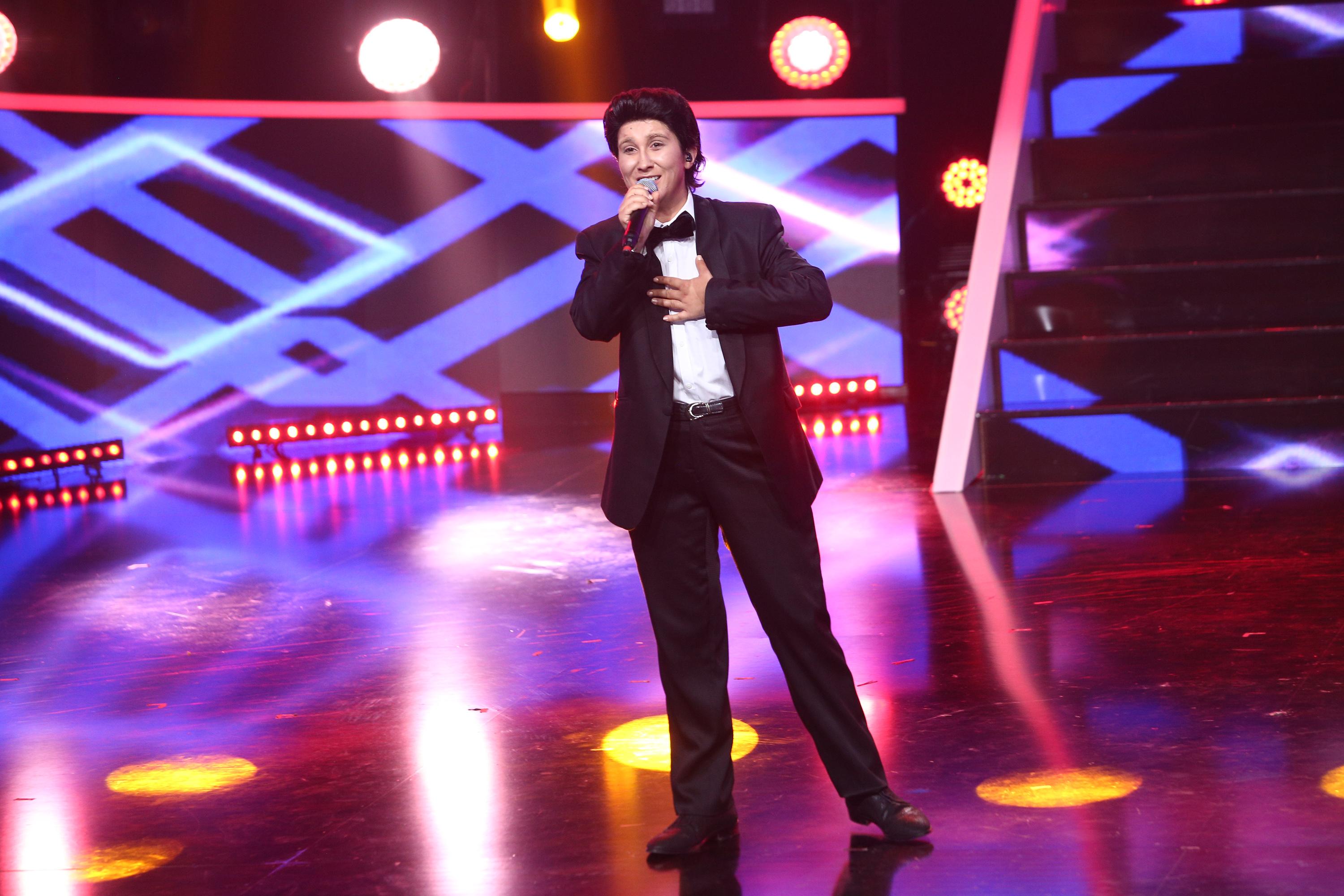 Adda a lăsat balada și a cântat muzică populară la „Te cunosc de undeva ...