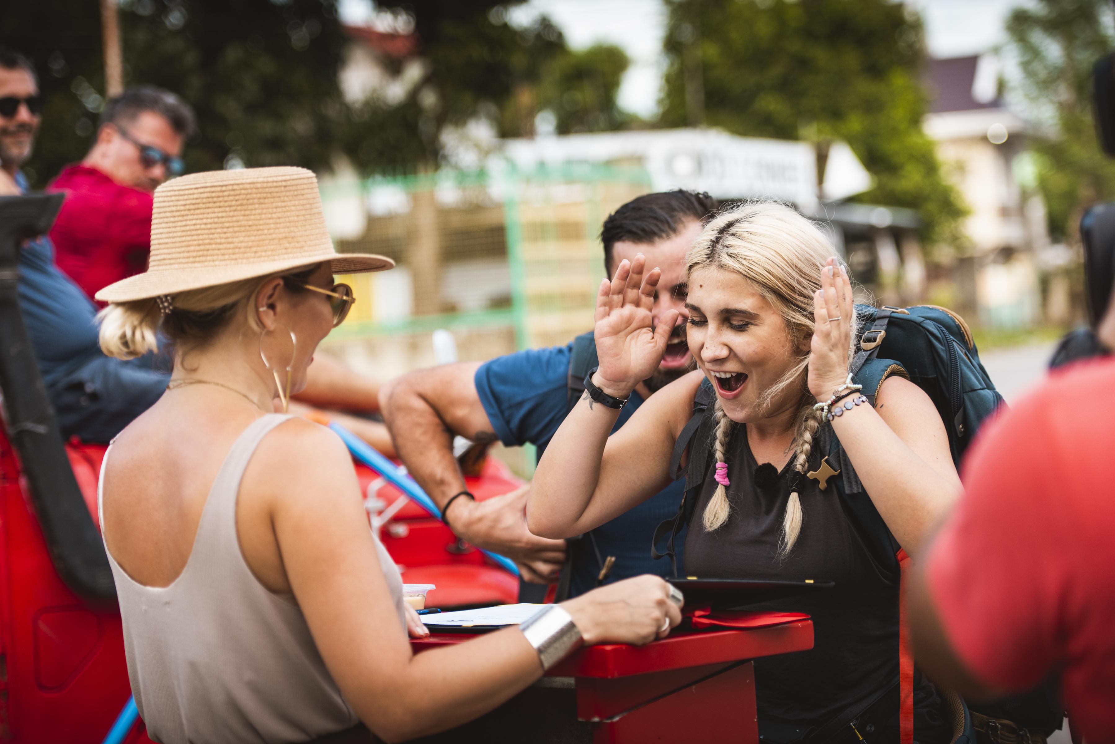 Asia Express. Sezon 3. Au ajuns primii, dar au mai primit o misiune! Ce ...