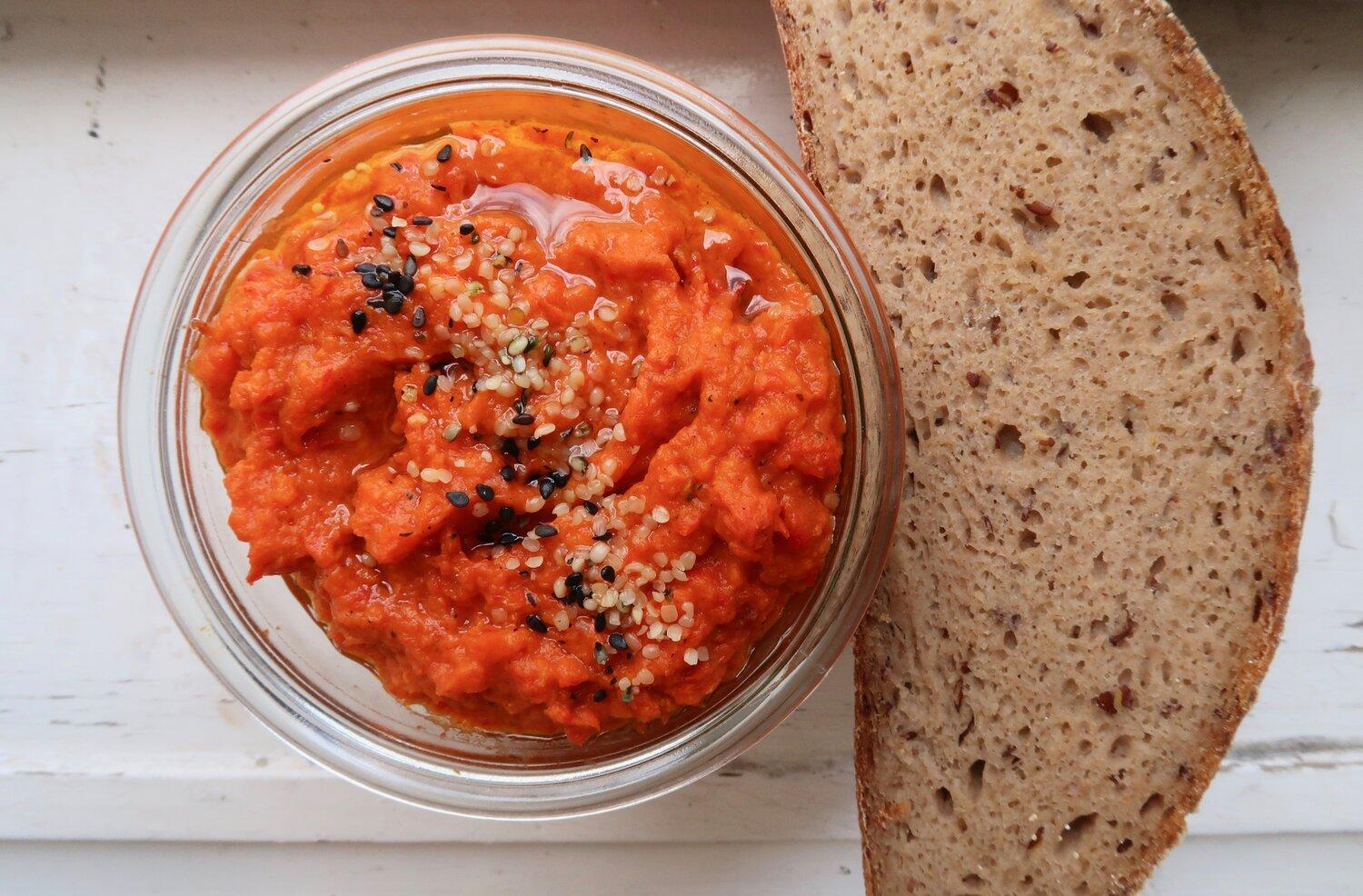 Mâncare machidonescă de te lingi pe degete. Piperchi țârgâsiti, o ...