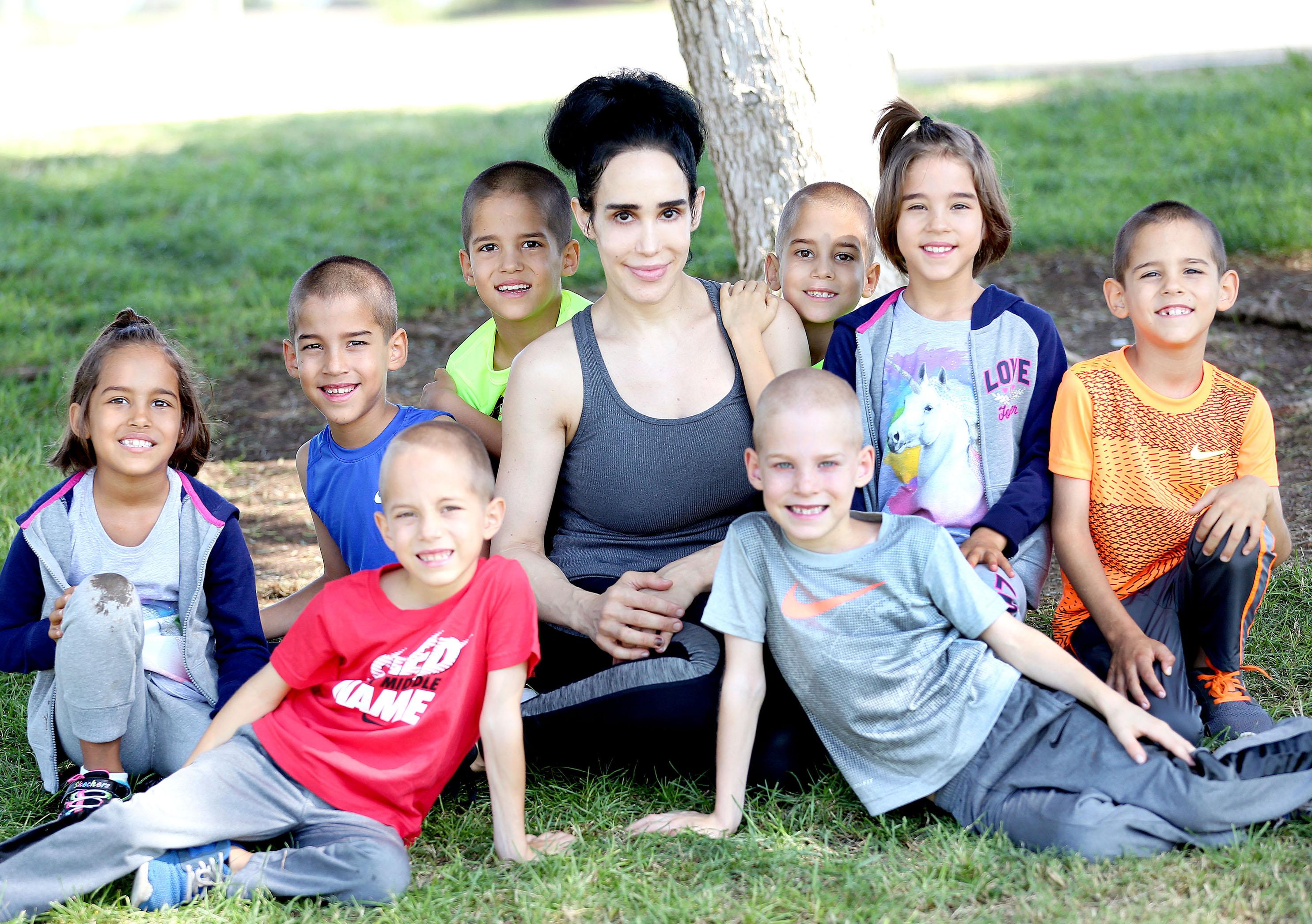 Cum arată acum octomama Nadya Suleman, la 12 ani după ce a născut 8 ...