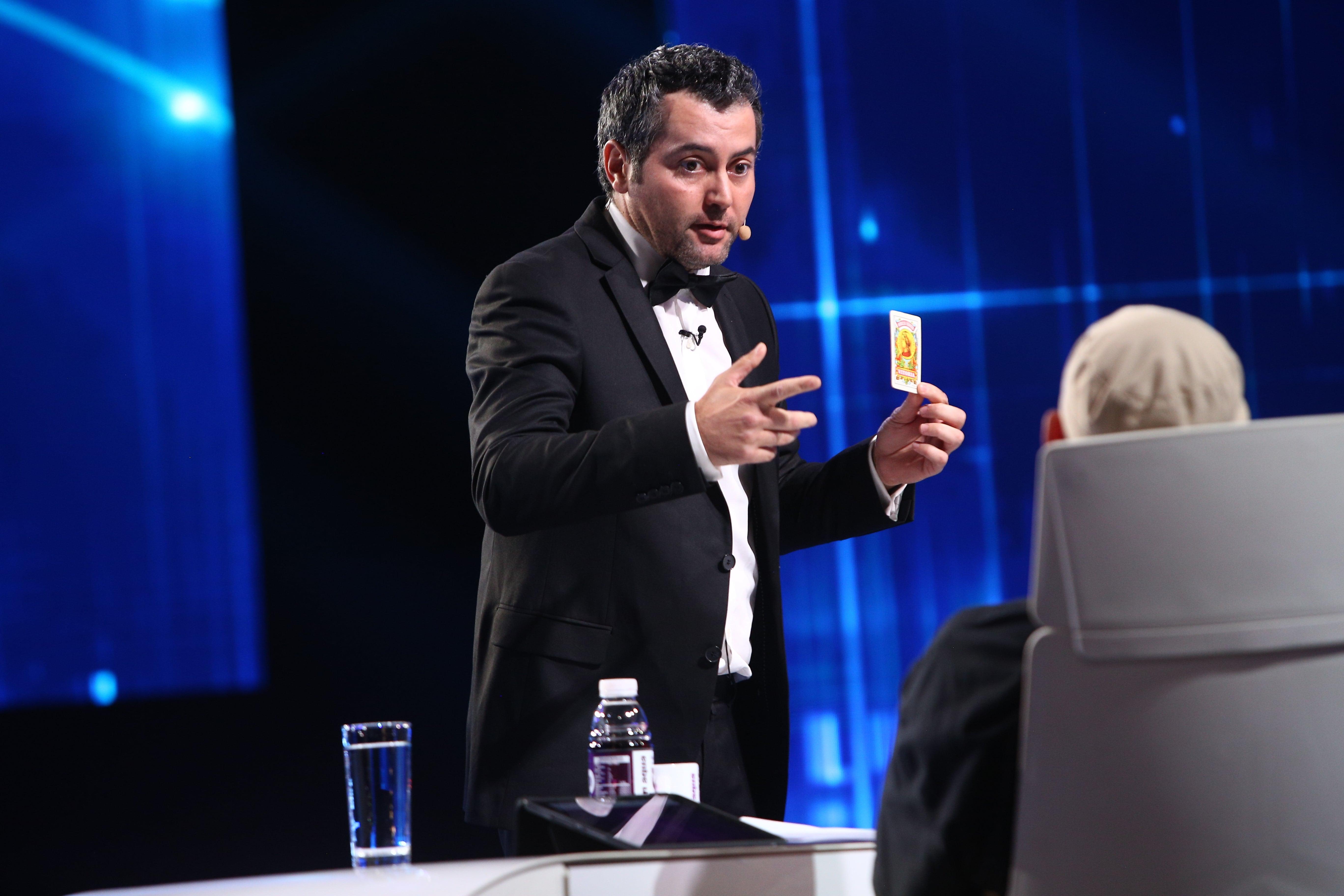 iUmor, 6 noiembrie 2021.Iulian Gabriel Neagu, momentul de magie și ...