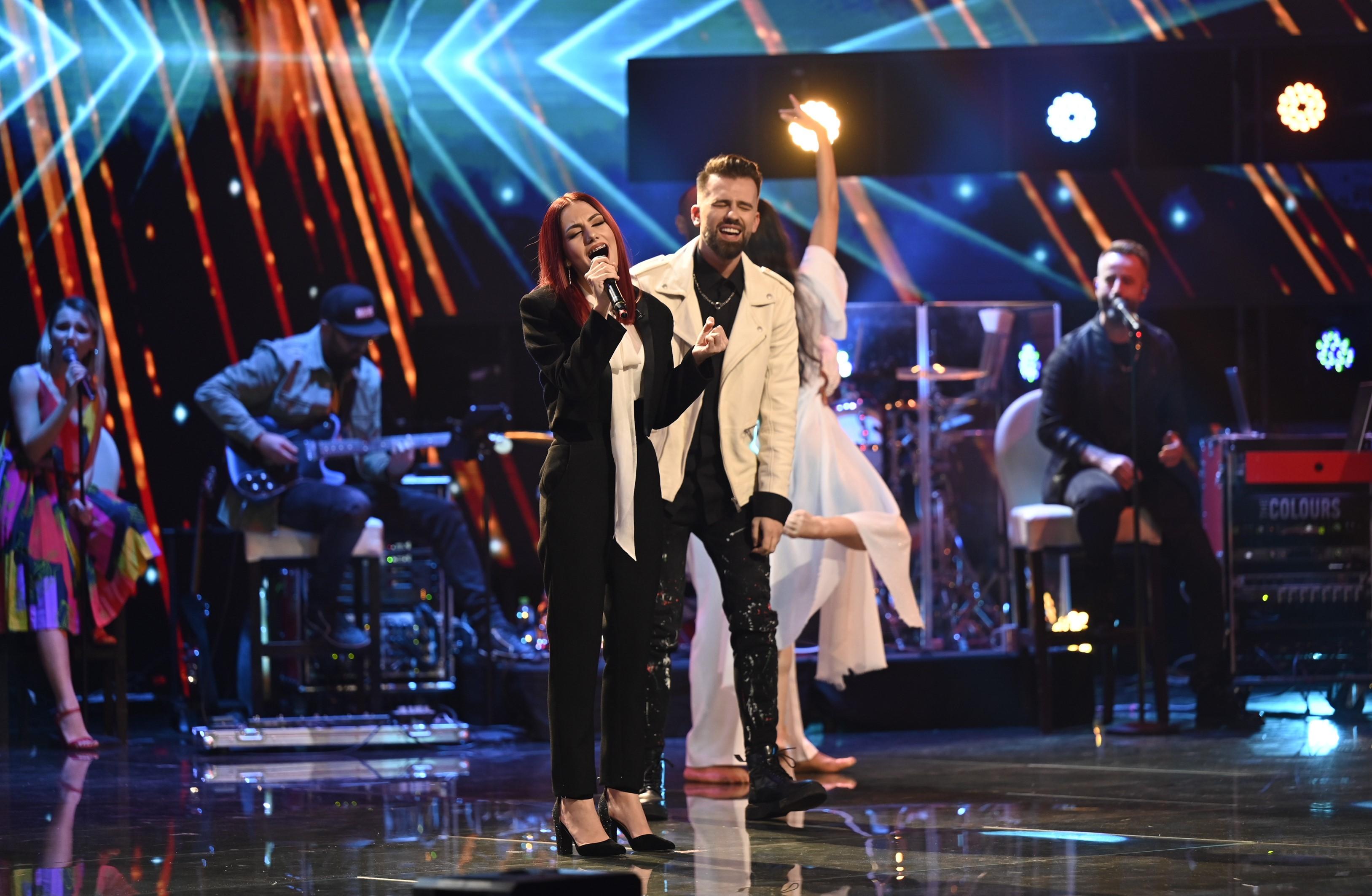 Finala X Factor 2021. Bryana Holingher și Florin Ristei, duet ...