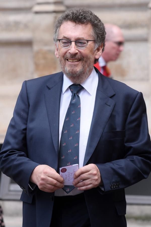 Cum arată și cine este soția lui Robert Powell, actorul care a jucat în ...