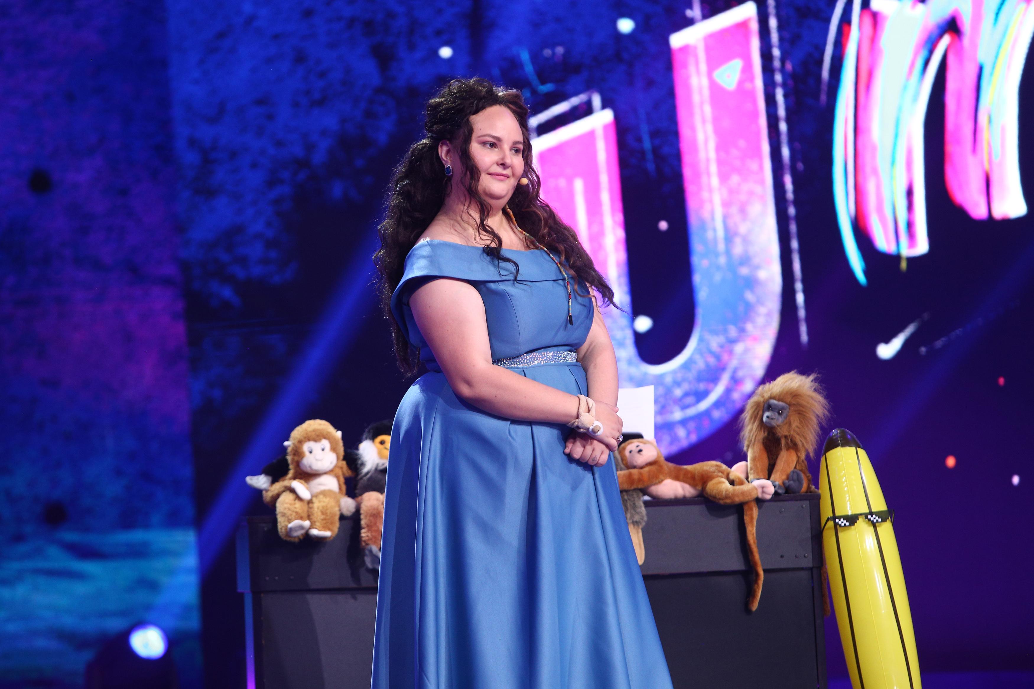 iUmor,19 mai 2021. Elena Albu a revenit în semifinală cu rime haioase ...