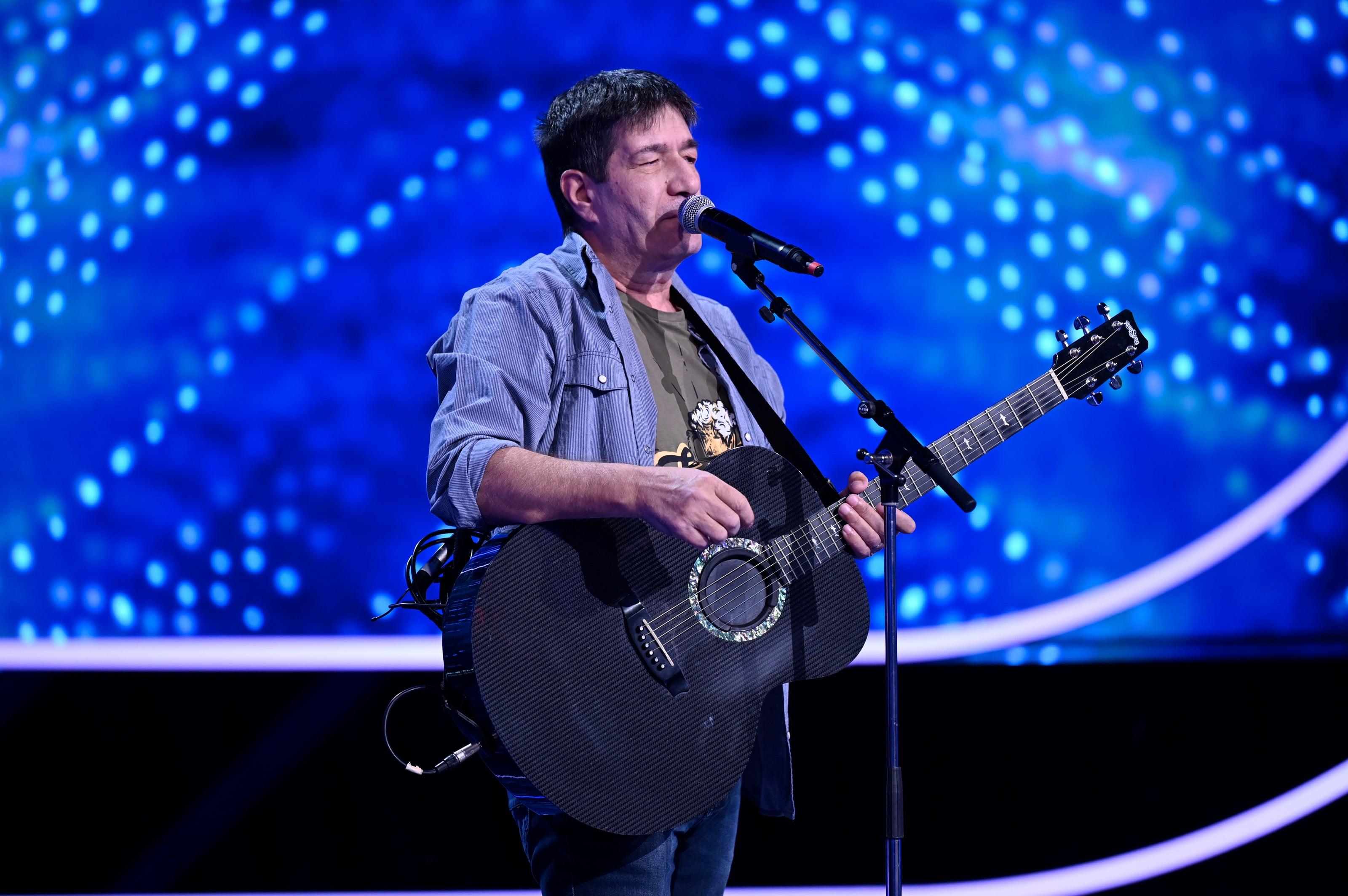 iUmor sezonul 12, 27 februarie 2022. Radu Pietreanu a cântat Imnul ...