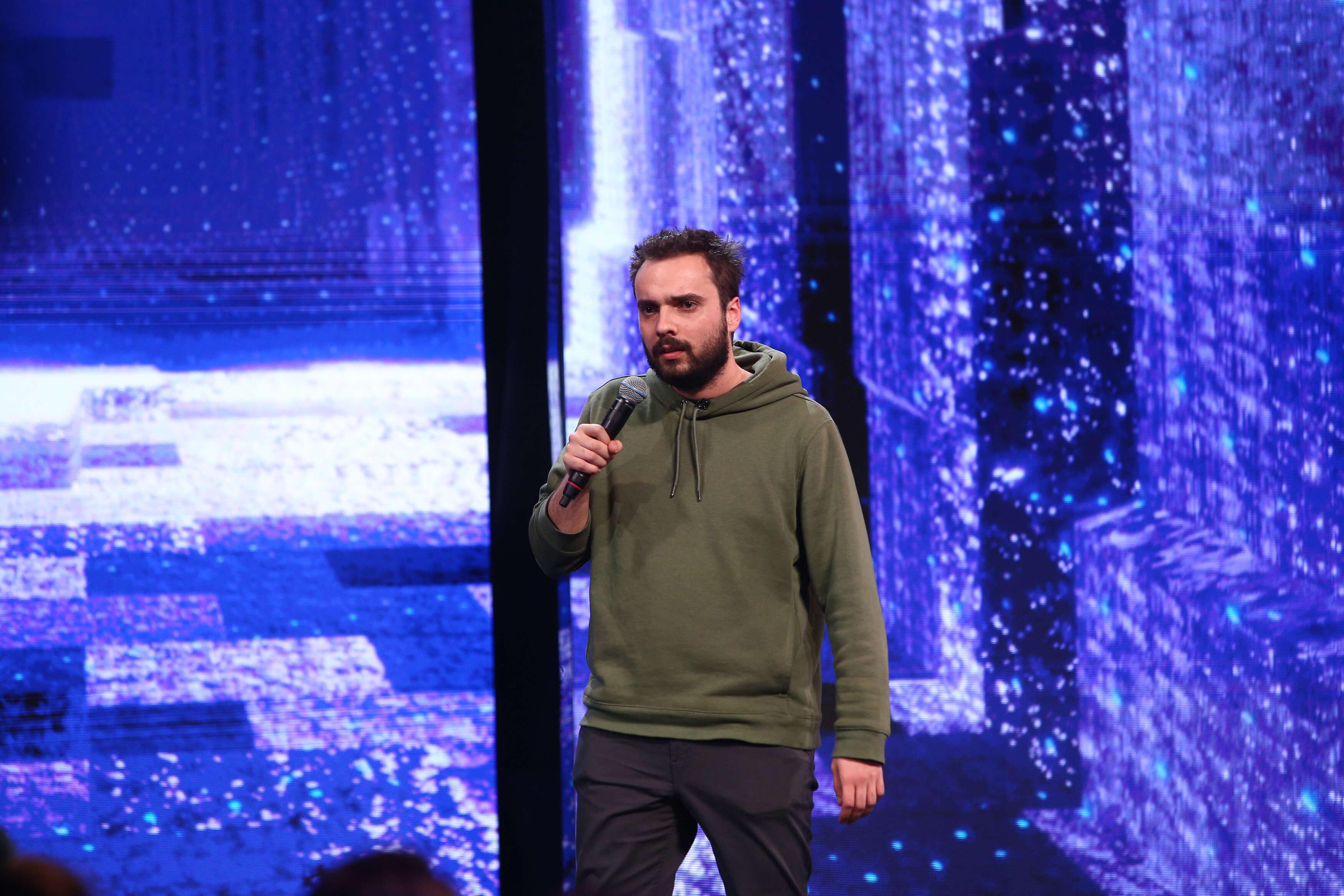 Stand-up Revolution sezonul 1, 12 iunie 2022.Dragoș Mitran, concurentul ...