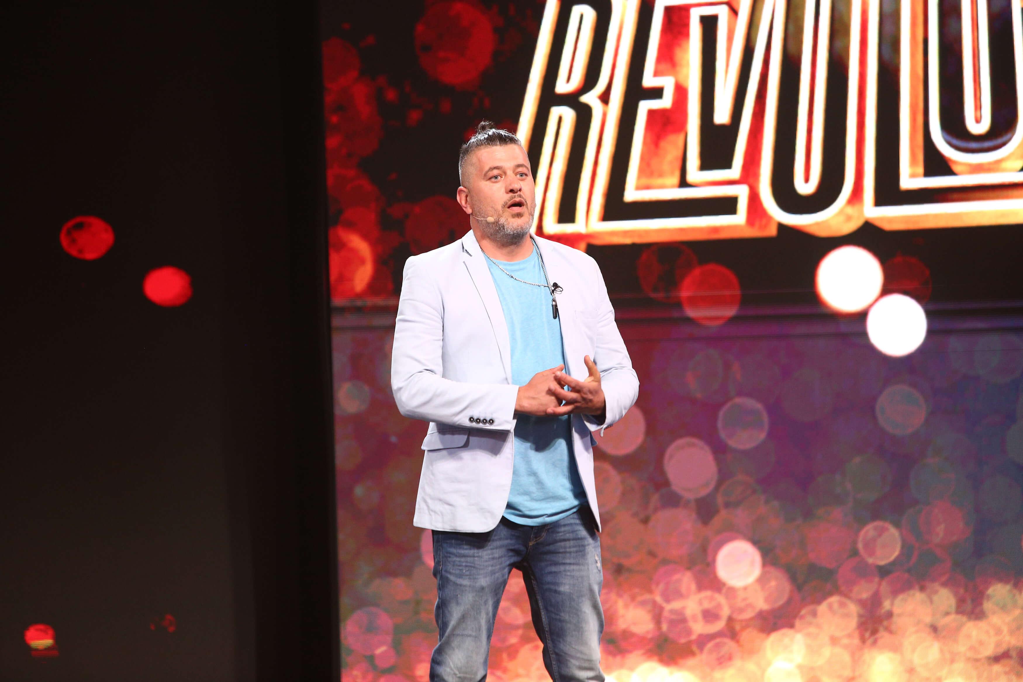 Stand-up Revolution sezonul 1, 3 iulie 2022. Florin Maxineanu ...