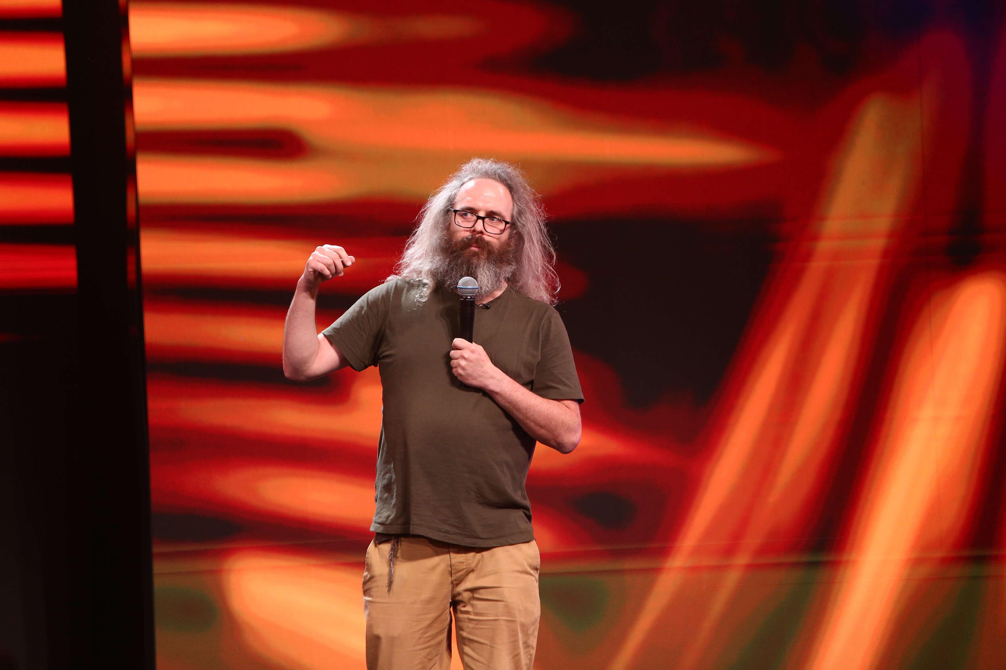 Stand-up Revolution sezonul 1, 3 iulie 2022. Stuart Kennedy, scoțianul ...