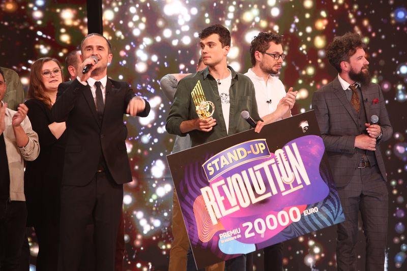 Finala Stand-up Revolution sezonul 1, 7 august 2022. Sergiu Mirică este ...