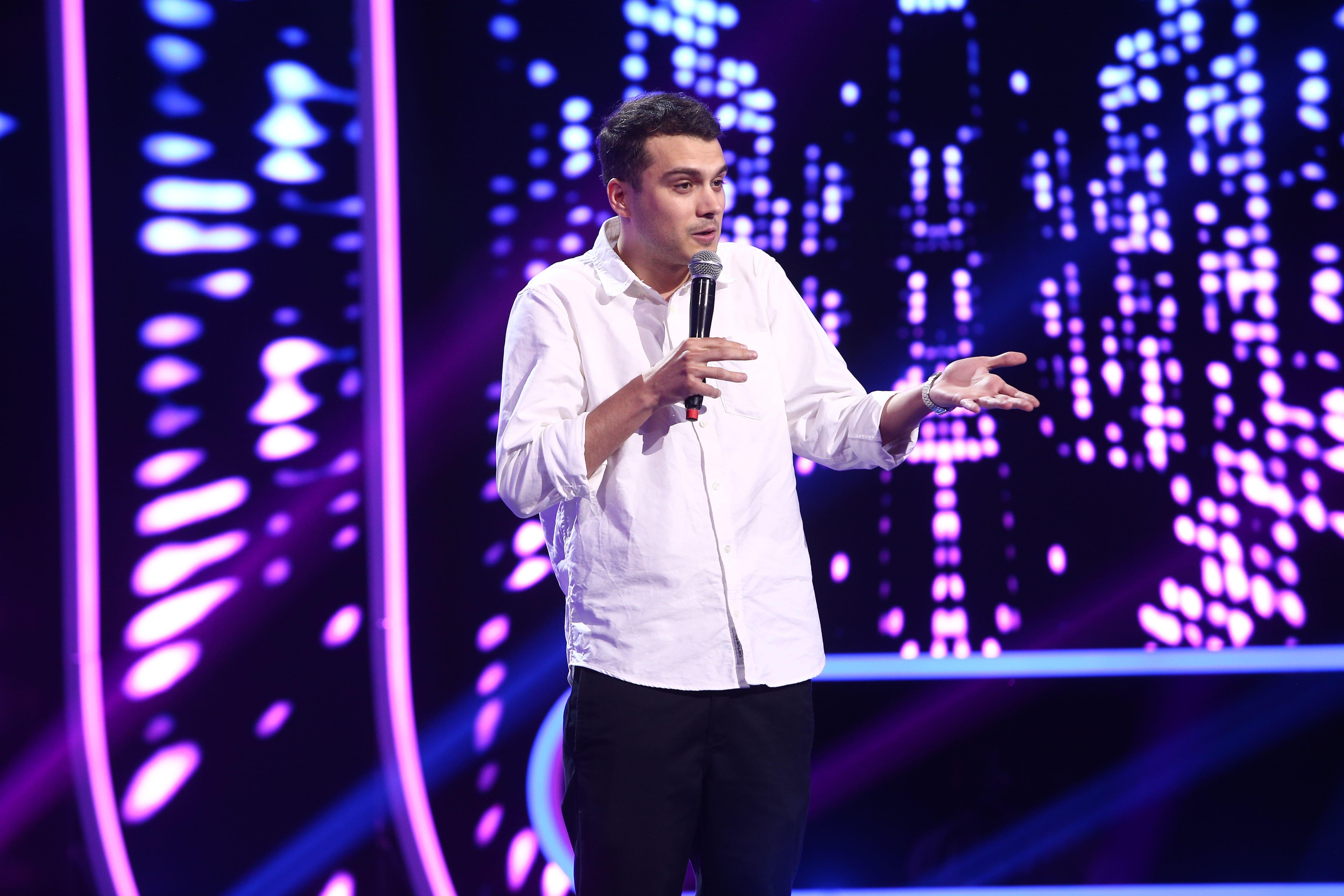 Iumor Sezonul 13 11 Septembrie Sergiu Mirică Despre Fetele De Pe Instagram „cine Stă Așa